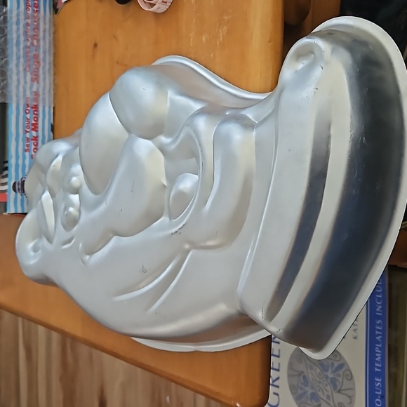 Wilton | Kitchen | Wilton Scooby Doo 975 Hanna Barbera Cake Pan 52224 ...